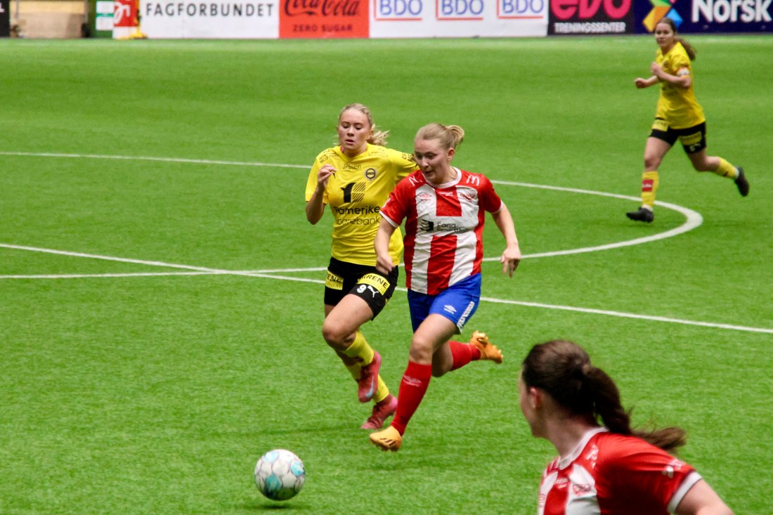 Sterk seier mot serieleder Fana / Lillestrøm